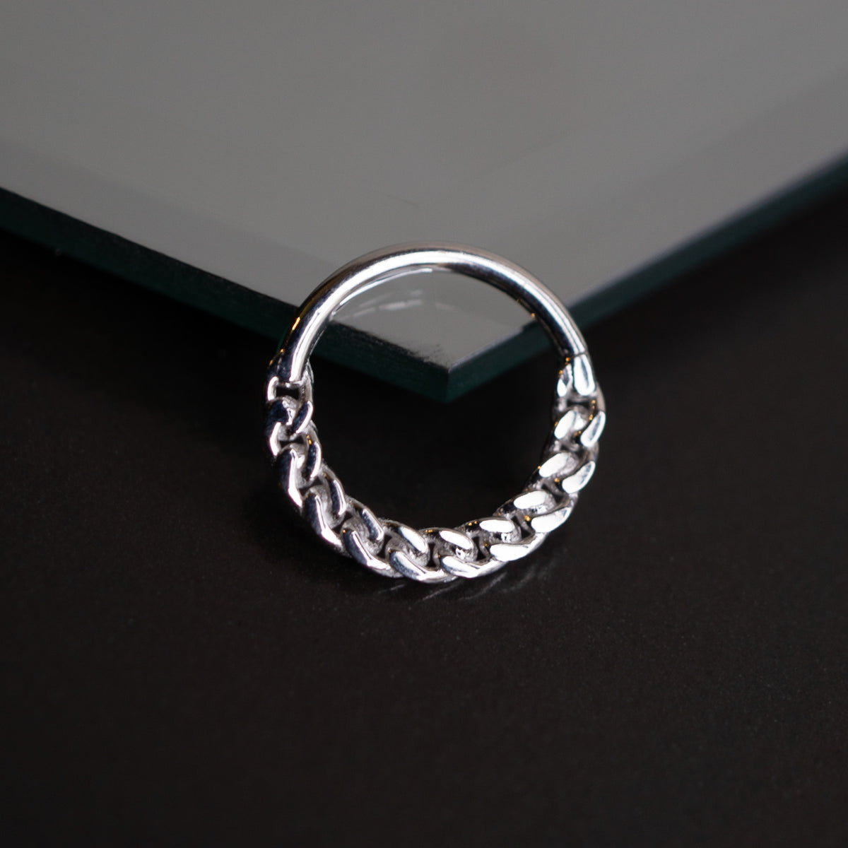 Flat Chain Continuous Ring – Somatic Body Piercing